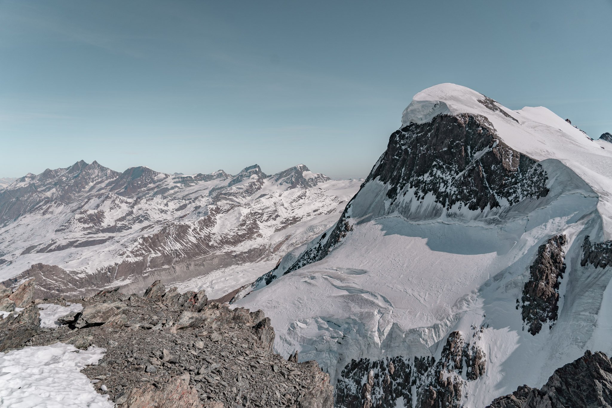 Skiing and snowboarding in Cervinia » Tibi lost in nature